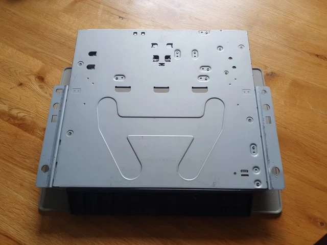 NISSAN ELGRAND E51 Rear Roof Monitor / Tv Screen £49.00 - PicClick UK