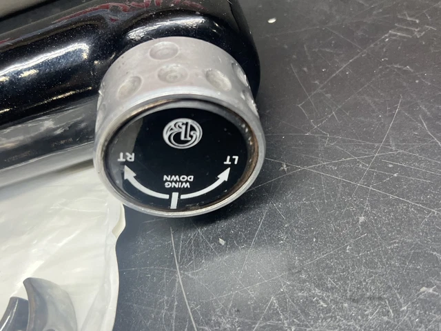 BEECHCRAFT SINGLE THROW Over Yoke Assy. Ram Horn Push 2 Talk Trim Knob ...