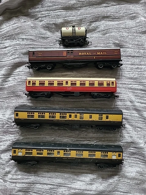 HORNBY TRIANG CARRIAGES Coaches Other Model Railway Great WESTERN £5.92 ...