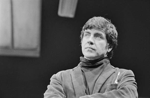 ENGLISH ACTOR ALAN Bates stars in the play 'Life Class' UK OLD PHOTO ...