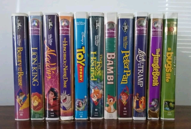 VINTAGE WALT DISNEY VHS LOT 11 Titles Toy Story Aladdin Lion King Peter ...