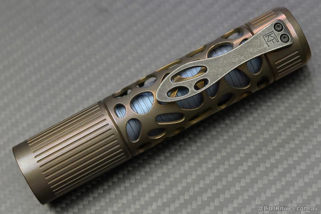 CUSTOM KNIFE FACTORY Rama Raz Titanium Flashlight 18650 Battery 1150 ...