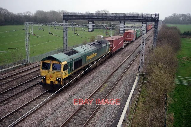 PHOTO CLASS 66 No 66554 Intermodal Train At Cathiron An Intermodal ...