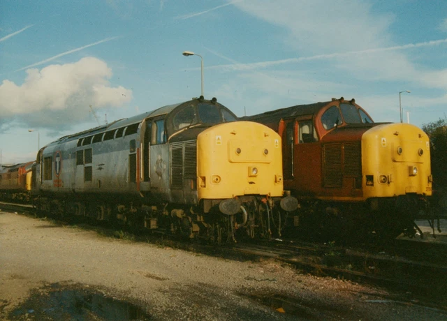 RAILWAY PHOTOGRAPH 7& x 5" Class 37 37906 37893 Newport Godfrey Road 01 ...