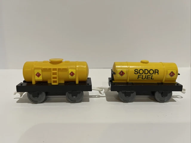 THOMAS & FRIENDS Trackmaster Train Tank Engine Sodor Fuel & Oil Tanker ...