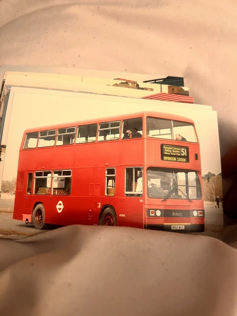 BUS PHOTO LEYLAND Titan B102 WUV London £0.99 - PicClick UK