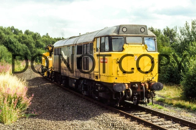 UK DIESEL TRAIN Railway Photograph Of Class 31 31230 Loco. (Rm31-258) £ ...