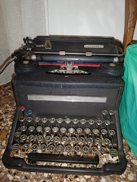 MACCHINA DA SCRIVERE olivetti M40|3 Funzionante! EUR 500,00 - PicClick IT
