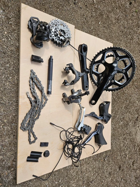 SHIMANO ULTEGRA DI2 6870 Groupset 2x11 RS500 Cranks - Used Sticky left ...