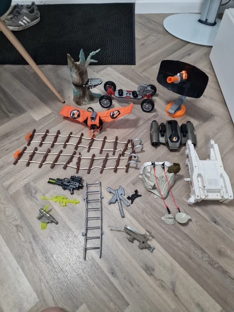 ACTION MAN ACCESSORIES BUNDLE JOB LOT 1999 Rope Ladder Wings Wepons ...