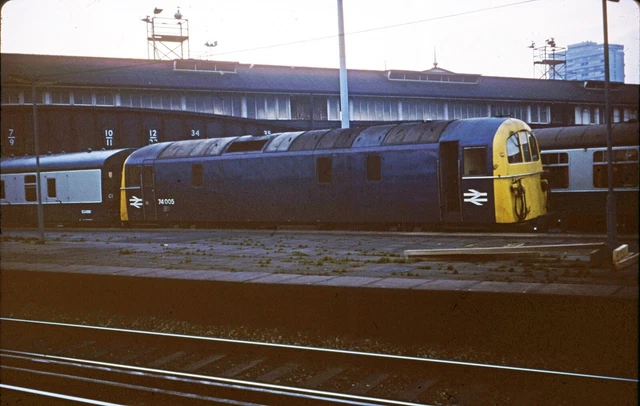 ORIGINAL 35MM RAILWAY slide Class 74 74005 Clapham yard Jan 78 ...