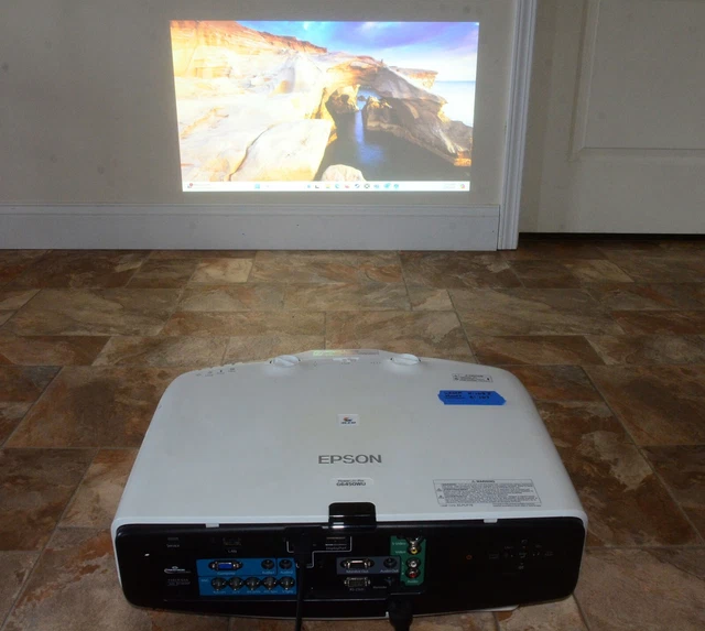 PROJECTEUR DE GRANDE salle Epson G6450WU PowerLite Pro WUXGA 3LCD 4500 ...