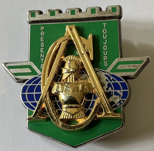 INSIGNE MILITAIRE GENIE / PARACHUTISTE : INSIGNE MILITAIRE GENIE / PARACHUTISTE :