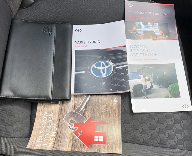 GENUINE TOYOTA YARIS Hybrid Book Pack 2021-2024 £25.00 - PicClick UK