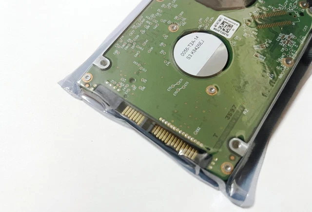 HGST HTS541010B7E610 1TB 5400 RPM SATA 6 Gbps 128 MB di cache disco ...
