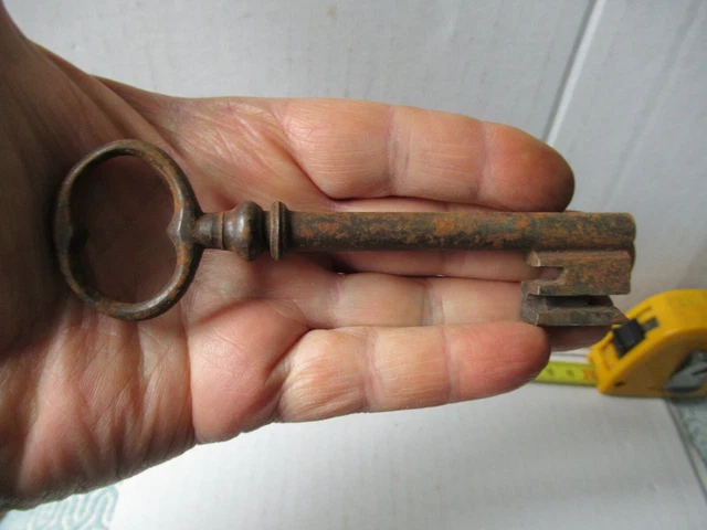 ANCIEN CLE CLEF Antique Old Key Alter Schlüssel Vecchia Chiave Llave ...