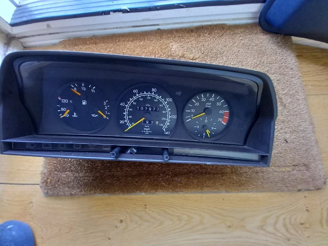 MERCEDES BENZ 190E W201 Speedometer instrument cluster £80.00 - PicClick UK