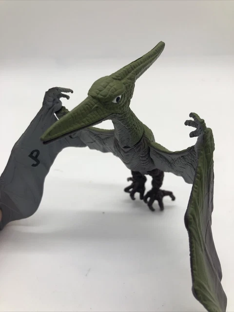 JURASSIC PARK JP05 Pteranodon repaint w/ Jaws snap and wings flap Green ...