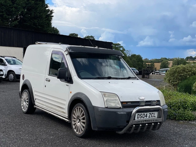 2004 FORD TRANSIT Connect Low Roof Van TDdi 75ps PANEL VAN Diesel ...