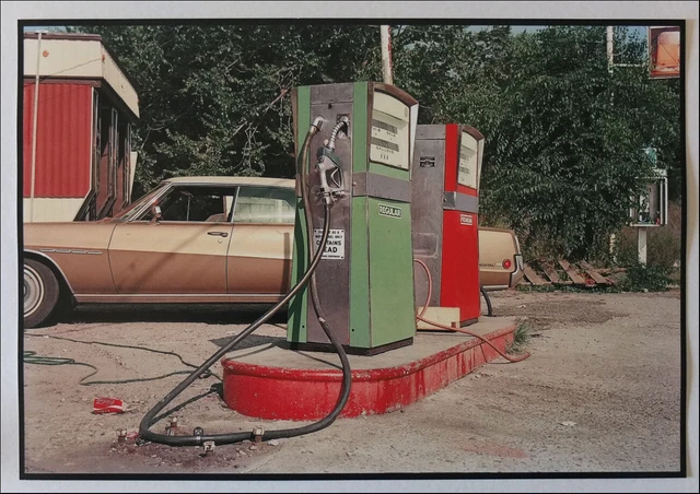 WILLIAM EGGLESTON. GAS Station and Buick Electra, 1977. Tirage prepress ...