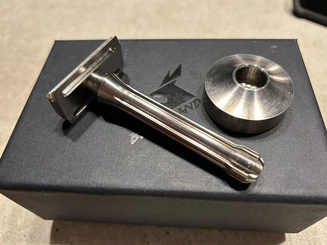 BLACKLAND BLACKBIRD TITANIUM Rasierhobel + Ständer (Safety Razor) EUR ...