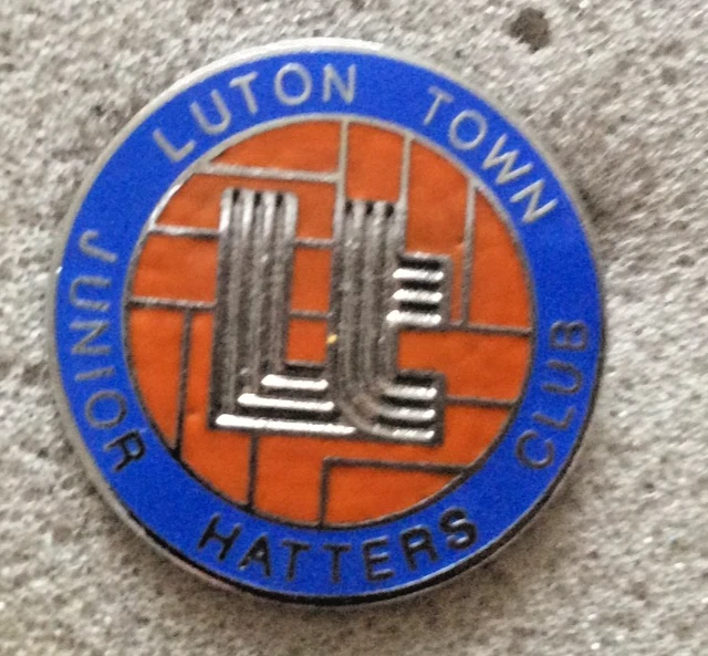 LUTON TOWN FOOTBALL Club Junior Hatters Badge £10.78 - PicClick UK