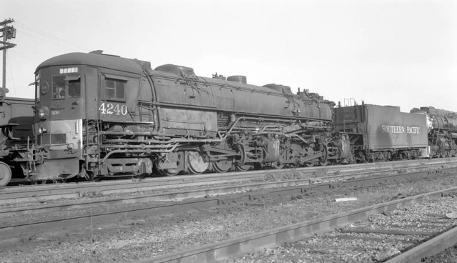 SP SOUTHERN PACIFIC Railroad Locomotive Engine No 4240 Old Train Photo ...