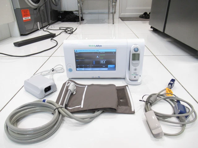 WELCH ALLYN 75CE Connex Spot Touchscreen Patienten Neu Im Karton Spo2 ...