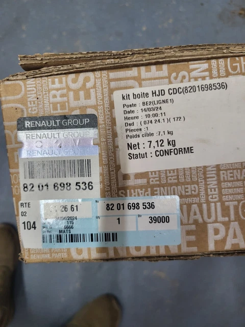 GENUINE NEW DACIA Swan Neck Tow Bar Bolt Fitting Kit 8201698536 £25.00 ...