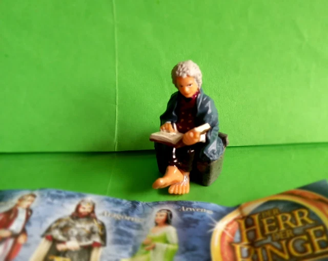 LORD OF THE Rings toy 2003 Hobbit Bilbo writing in book Lovely cake ...