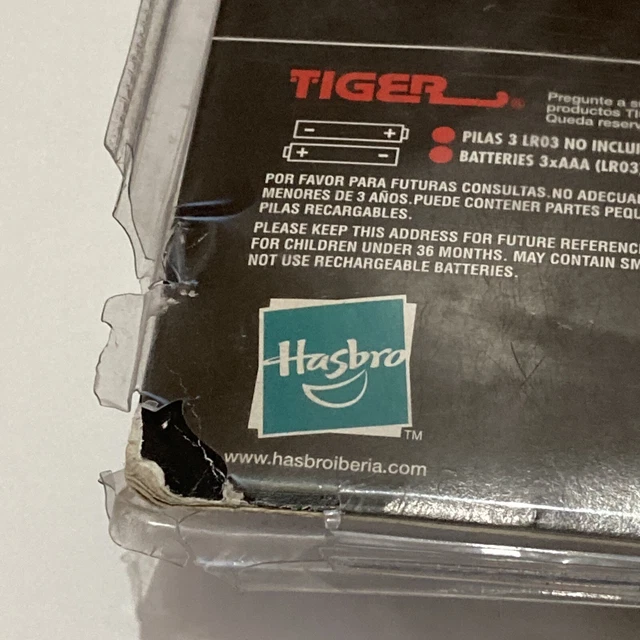 1998 TIGER CHESS Trekker - Compact Handheld Electronic LCD Computer ...
