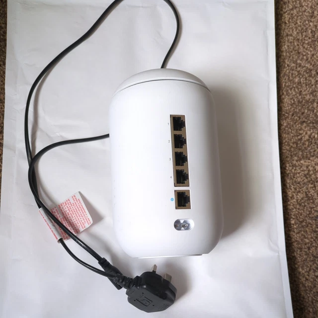 UBIQUITI UNIFI DREAM Machine UDM | Gigabit Router, Firewall & Wi-Fi ...