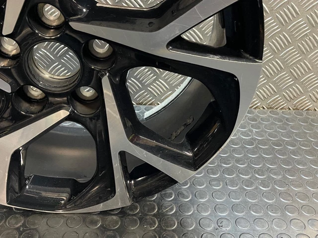 GENUINE TOYOTA CHR Ch-R Dynamic 7.0J X 18" Alloy Wheel Rim 42611-F4040 ...