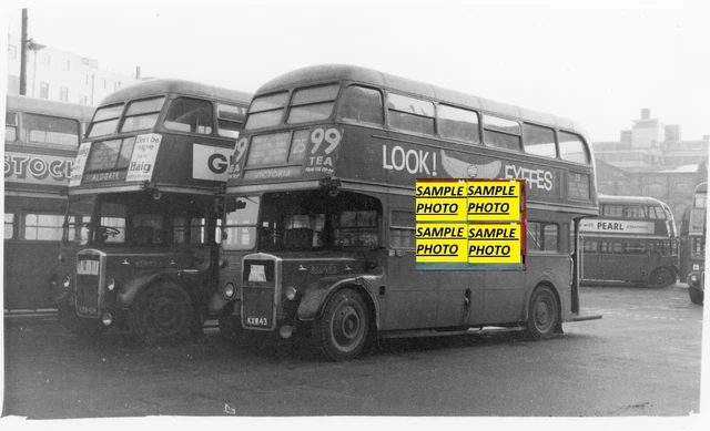 LONDON TRANSPORT B&W Bus Photograph-RTL 693+RTW 324 Routes 25+15 EUR 1 ...