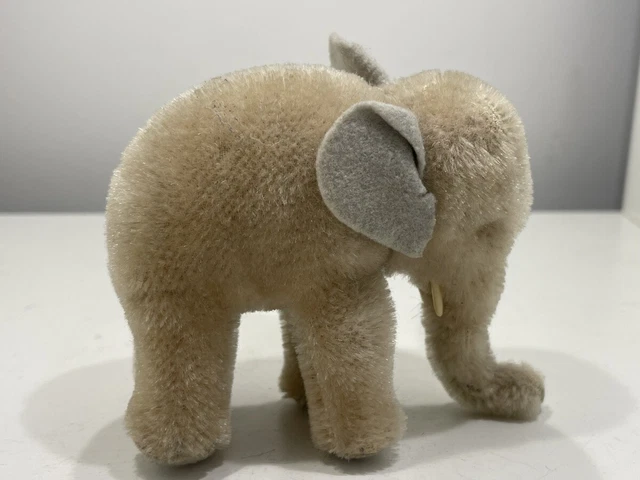 PELUCHE STEIFF ANIMAL éléphant 13 x 9 cm. État voir photos EUR 25,08 ...