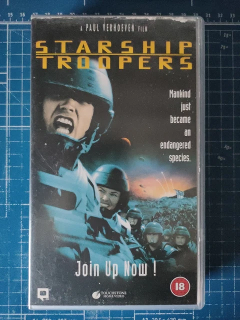 STARSHIP TROOPERS - Paul Verhoeven,Casper Van Die,Neil Patrick Harris ...