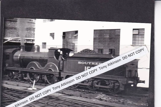 SOUTHERN RAILWAY - D Class 4-4-0 No. 1586 @ Victoria - Vintage Image ...