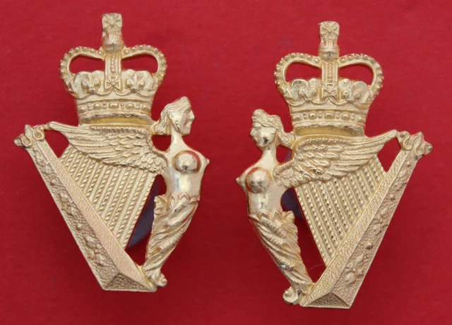 PAIR OF GENUINE Ulster Defence Regiment Officer's Gilt Collar Badges ...