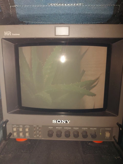 SONY HR TRINITRON PVM-9044QM colour video monitor 9” Inch in case - Gaming £135.00 - PicClick UK