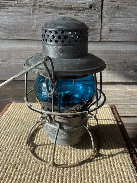 VINTAGE RAILROAD/RAILWAY LANTERN NYCS Green/Blue Globe $300.00 ...