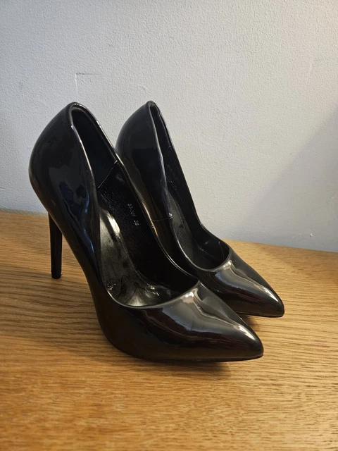 VIA GIULIA BLACK Patent Pointed Toe High Heel Stiletto Court Shoes £18. ...