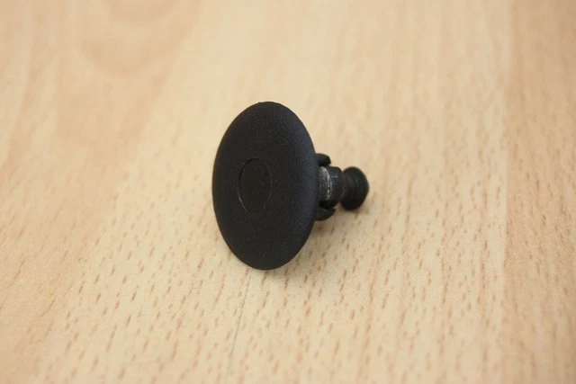 WINDSCREEN SCUTTLE / FINISHER RETAINER CLIP - Jaguar S-Type / XF / XJ ...