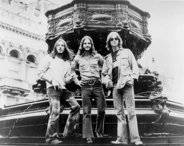 ROCK BAND AMERICA 1970s Old Photo Band Singer Music Performer 11 $9.00 ...