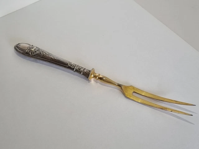ANCIENNE FOURCHETTE À viande en métal doré avec manche argent 0.875 Art ...