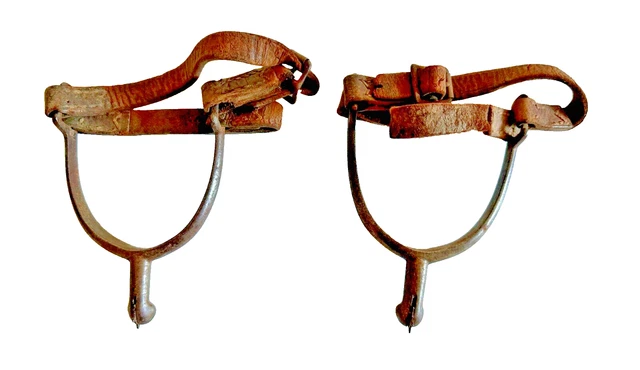 WW1 BRITISH ARMY Cavalry Spurs Matching Pair + Mkr & Date 1915 Original ...