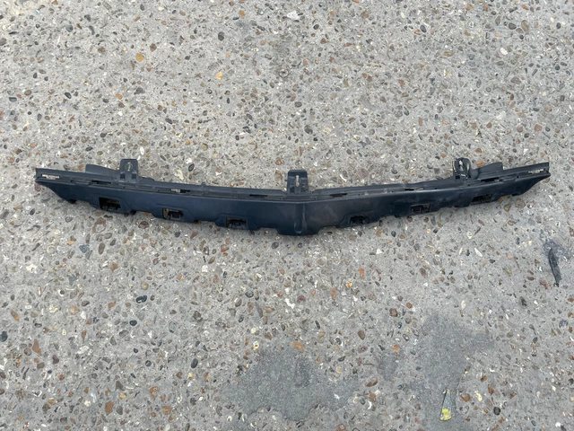 ORIGINAL MERCEDES C-KLASSE W205 STOßSTANGE VORNE HALTERUNG A2058851165 ...