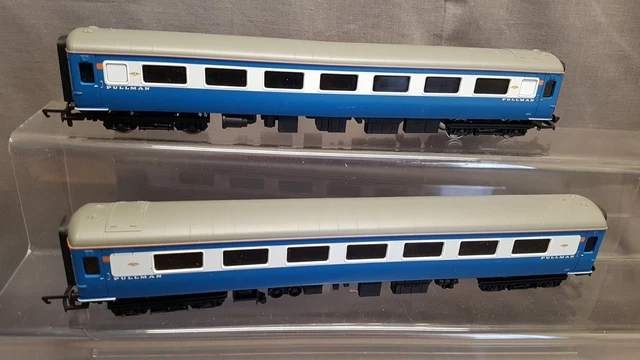 2X HORNBY CHINA 'Oo' Gauge Midland Pullman Blue/White Coaches Excellent ...