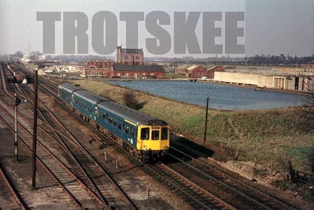 35MM SLIDE BR British Railways Diesel DMU Class 110 York Waterworks ...