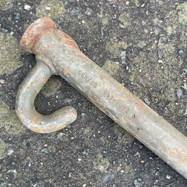 BRITISH ARMY SURPLUS Issue Heavy Duty Steel Tent Pegs, 45cm x 2.7cm Dia ...