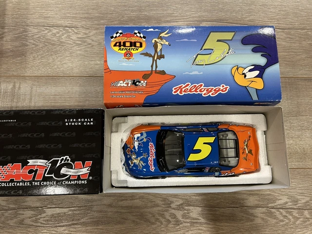TERRY LABONTE #5 Kellogg's Looney Tunes NASCAR 2002 échelle 1/24 EUR 22 ... TERRY LABONTE #5 Kellogg's Looney Tunes NASCAR 2002 échelle 1/24 EUR 22 ...